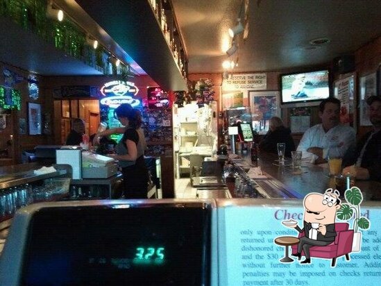 Menu at Howie's Sports Bar & Grill, St. Cloud