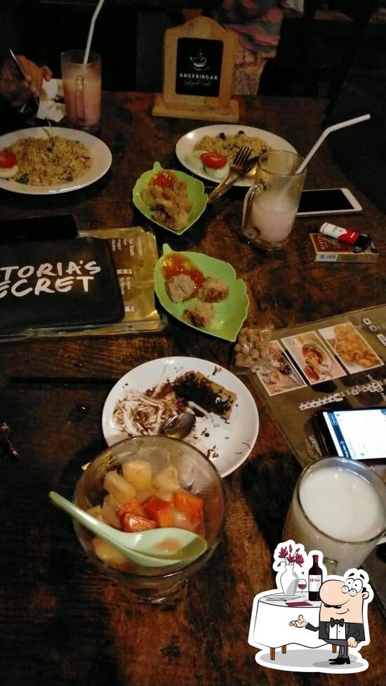 Menu at ANGKRINGAN BAPAK GEDE cafe, Jajag