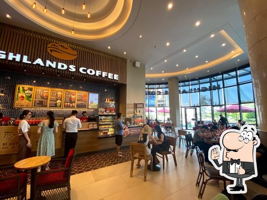 Menu at Highlands Coffee Mường Thanh Quảng Ninh cafe, Ha Long