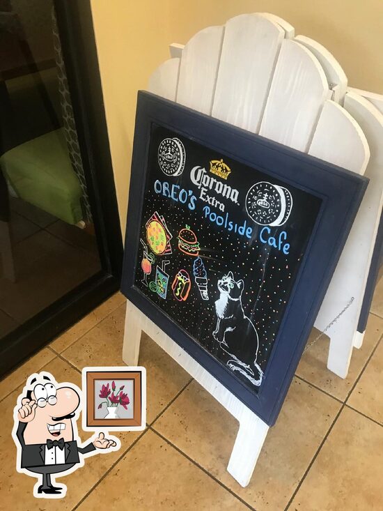 Oreo Poolside Cafe & Bar in Kissimmee