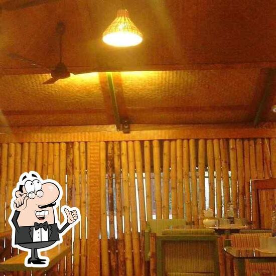Aavi Restaurant, Ernakulam, Panampilly Nagar Ave - Restaurant reviews