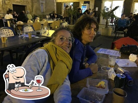 Chez SAM pub & bar, La Chapelle-Montreuil - Restaurant reviews