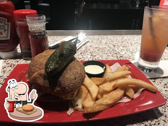 Menu at Red Robin Gourmet Burgers and Brews restaurant, Fresno, N ...