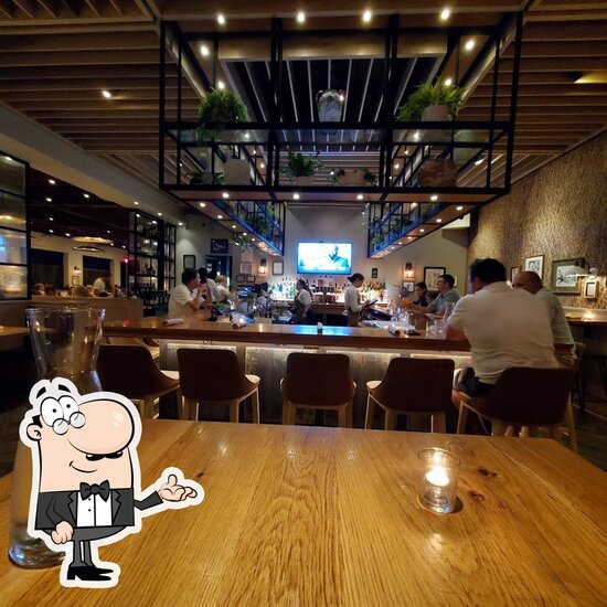 Alta Via, 46 Fox Chapel Rd in Pittsburgh - Restaurant menu and reviews