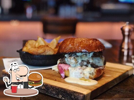 Trax Burgers and Bar in Minneapolis - Restaurant menu and reviews