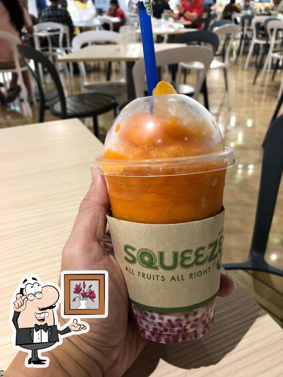 Menu at Squeeze, Pak Kret