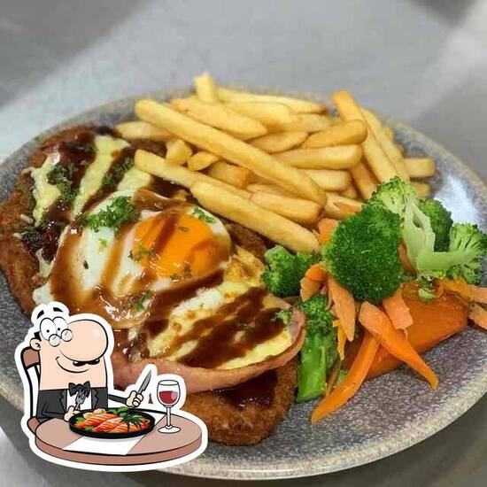 Cardinia Club, 71 Racecourse Rd in Pakenham - Restaurant menu and reviews