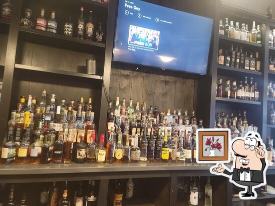 Mermaid Bar & Grill, Saugatuck - Restaurant menu, prices and reviews