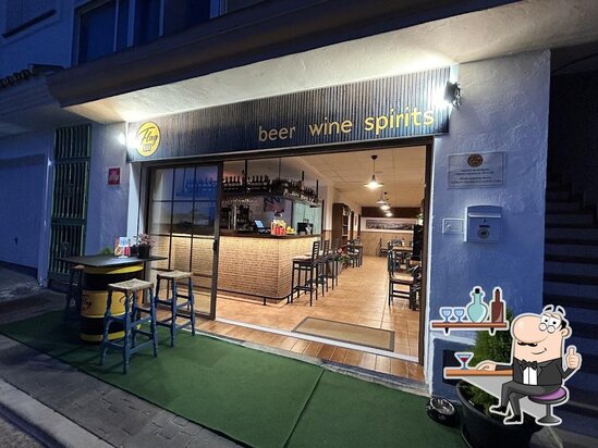 Flag Bar, El Paraíso - Restaurant menu, prices and reviews
