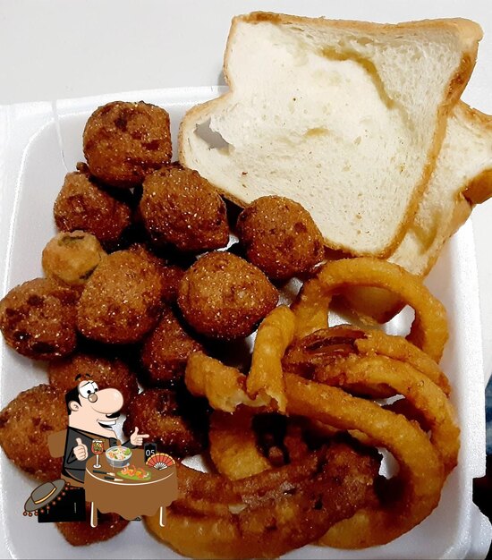 AAA Fish House, 5916 Delmar Blvd in St. Louis - Restaurant menu and reviews