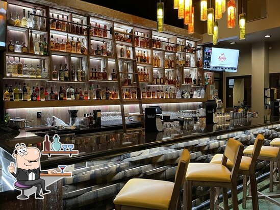 The Humidor Cocktail Lounge, Wichita - Restaurant menu, prices and reviews
