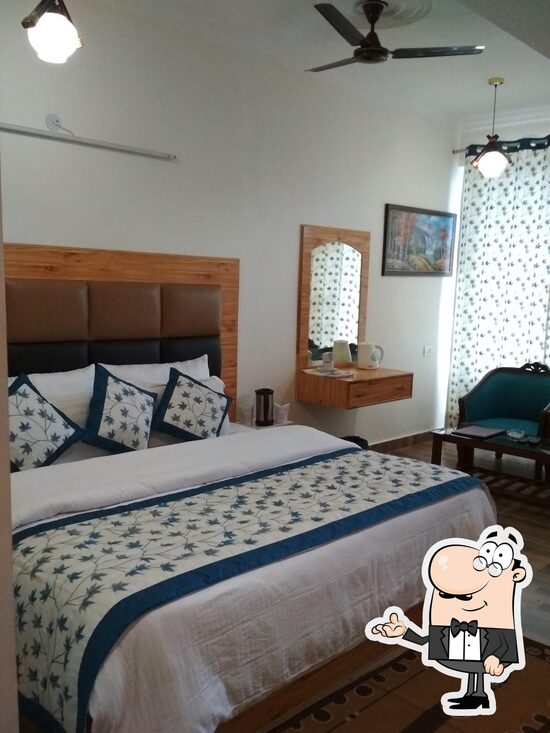 Utopia Resorts & Spa, Manali - Restaurant menu, prices and reviews