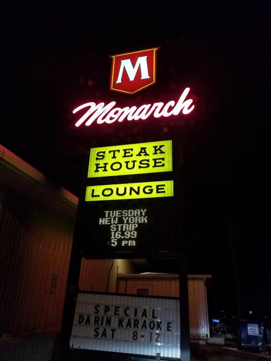 Monarch Steak House & Lounge in Renner - Restaurant reviews