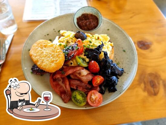 Menu at Dulcie and Edna cafe, Banora Point