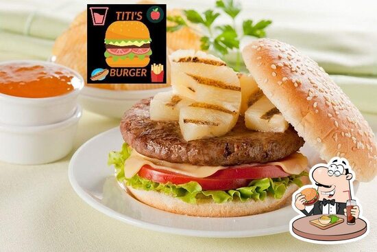 Titi's Burger & Jugos y Licuados cafe, Leon