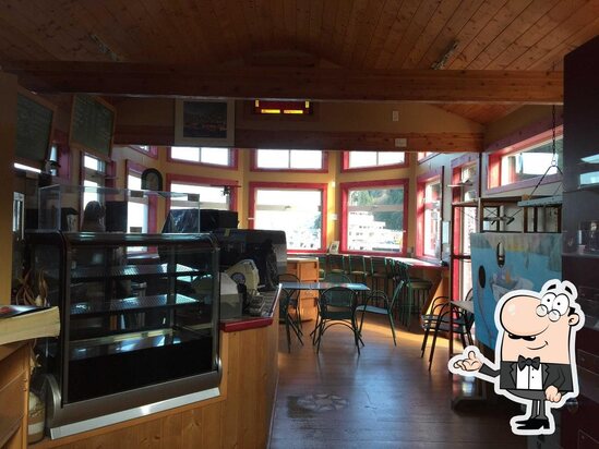 The Lookout Coffee Shop in West Vancouver - Restaurant reviews