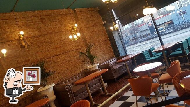 Cafe Deko in Chicago - Restaurant menu and reviews