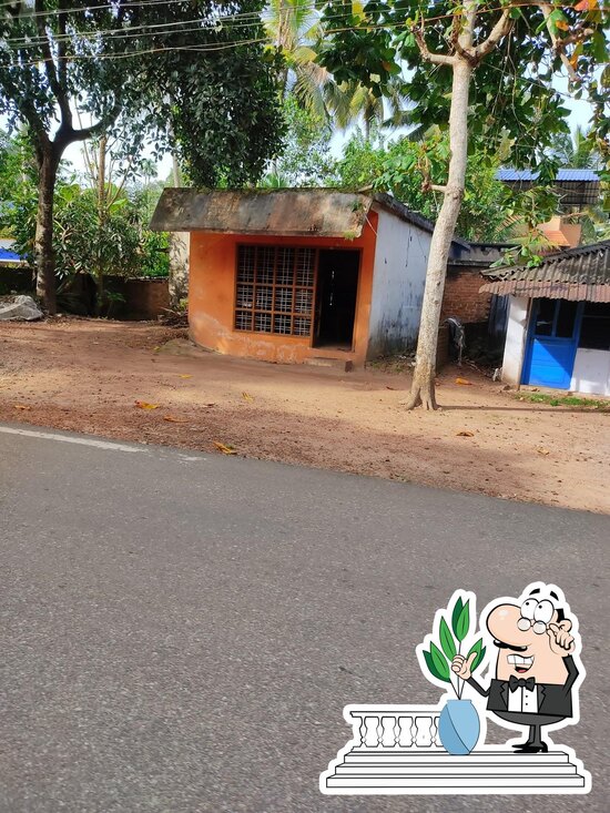 3 roopa dosa kada vithura, Vithura