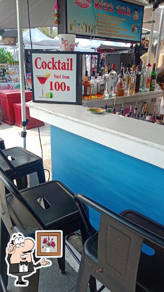 Kiss Bar, Ko Samui, เซ็นทรัล สมุย ตำบล บ่อผุด - Restaurant reviews