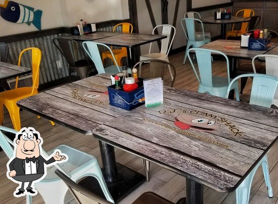 DJ's Clam Shack Huntington, Huntington - Restaurant menu, prices and ...