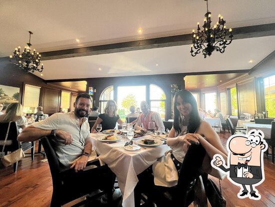 Edgewater Manor Restaurant, 518 Fruitland Rd in Hamilton - Restaurant ...