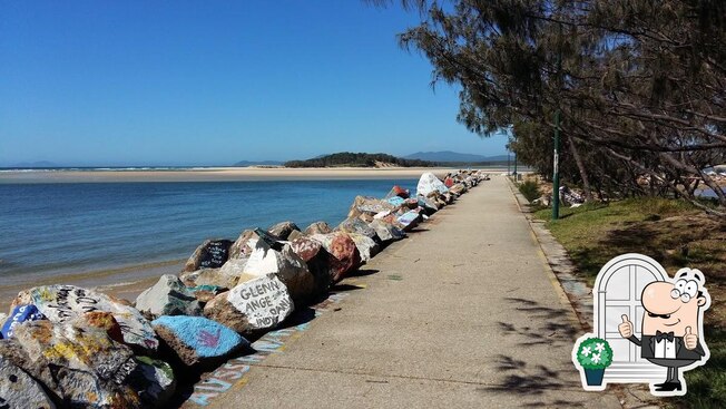 Menu at V-Wall Cafe, Nambucca Heads