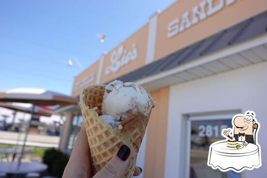 Lic's Deli & Ice Cream in Vincennes - Restaurant menu and reviews