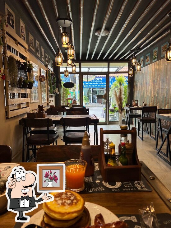 Menu at Fresh Break Cafe, Chiang Mai, QXXF+37W 55/1