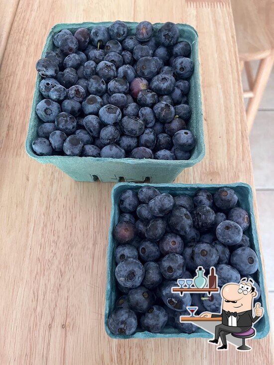 Applecrest Farm Orchards, Hampton Falls - Restaurant menu, prices and ...