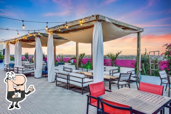 Skye Rooftop Aventura, Aventura - Restaurant menu, prices and reviews