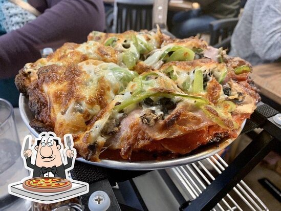 Myles Pizza Pub in Greenville - Restaurant menu and reviews