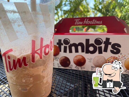 Menu at Tim Hortons cafe, Monterrey, Av. Eugenio Garza Sada 3933