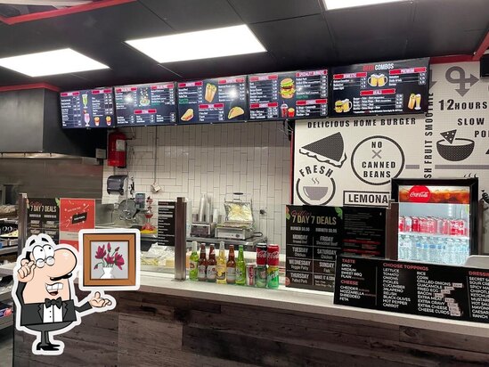 Grillies (Bloor & Bathurst), Toronto - Restaurant menu, prices and reviews