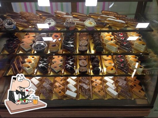 La Poire, New Cairo City, 11728، Zahraa Al Maadi St Rihana Tower ...