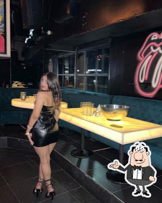 Slique delhi, New Delhi - Restaurant menu, prices and reviews