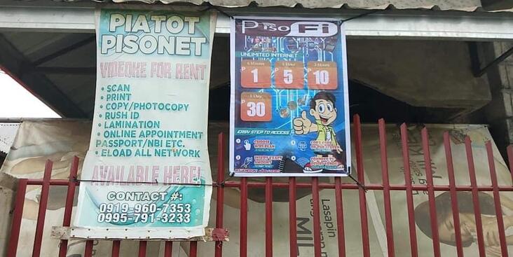 Menu at piatot pisonet cafe, Santo Domingo