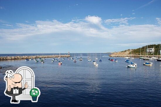 7th Wave Restaurant in Rockport - Restaurant menu and reviews