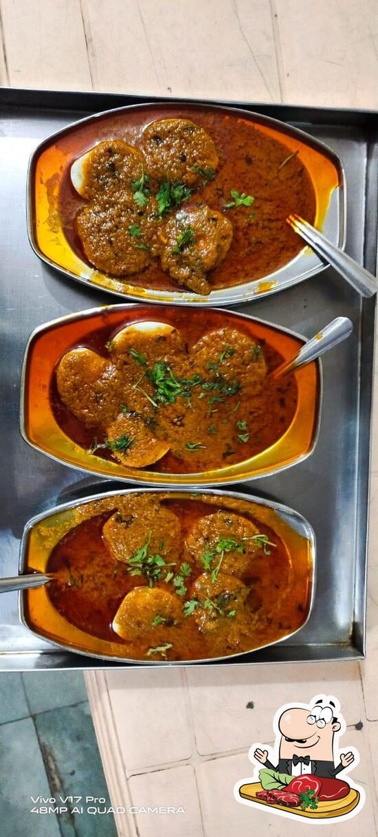 Menu at Banna ka dhaba, Piplia Mandi