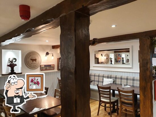 Menu at The Red House pub & bar, Newport Pagnell, 1 Wolverton Rd