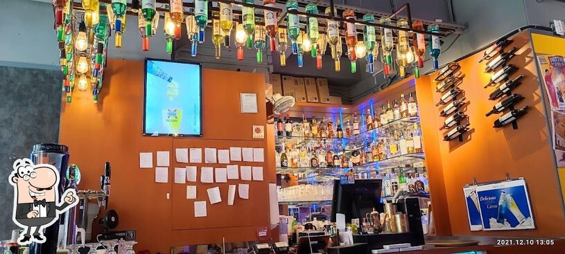 Three Idiots Restaurant And Bar, Hong Kong - Restaurant menu, prices ...