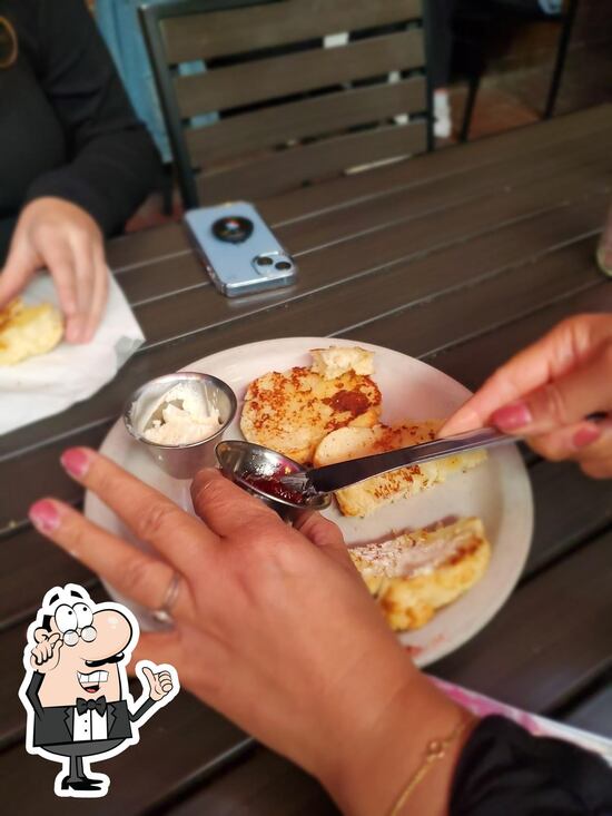 Bread Winners Cafe & Bakery, Dallas - Restaurant menu, prices and reviews