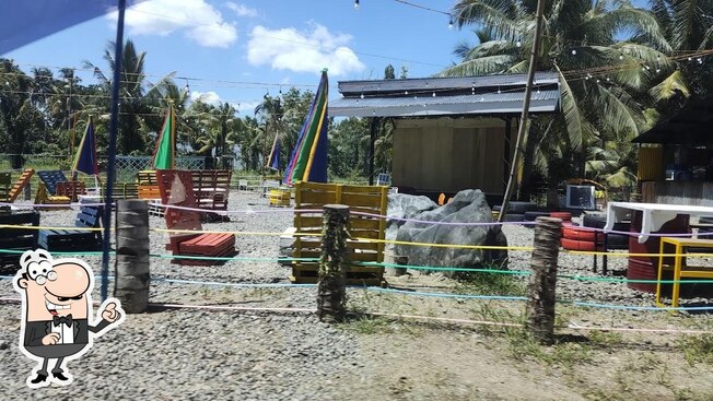 Roadside Food park restaurant, Dipolog City - Restaurant reviews