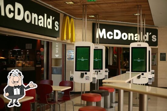McDonald's Grand Var Est fast food, La Garde, Centre Commercial Grand ...