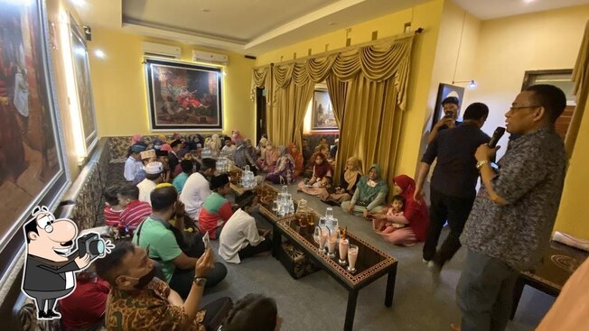 Safwa Cafe & Shisha, Surabaya - Restaurant menu and reviews