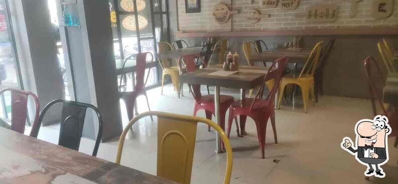 La Pino'z Pizza Napier Town, Jabalpur - Restaurant menu and reviews