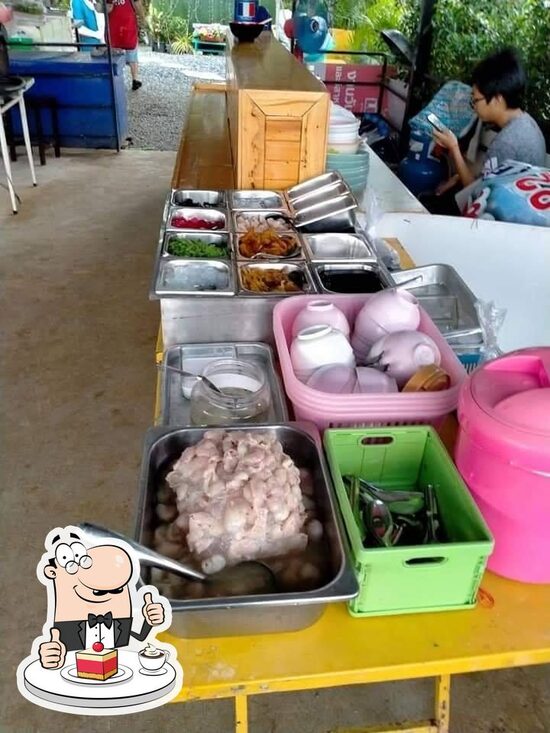 As ชาบู หมูกระทะ บุฟเฟ่ต์ pub & bar, Pak Nam Laem Sing
