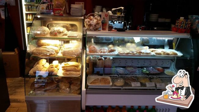Rui's Coffee Lounge in Redhill - Restaurant reviews