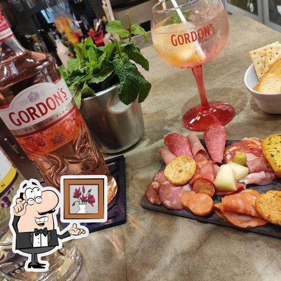 Bar On The Rocks, Funchal - Restaurant menu, prices and reviews