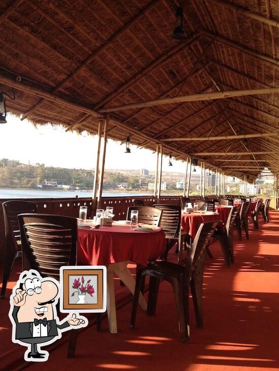Sarovarr Multicuisine Restaurant Seafood speciality Family restaurant ...