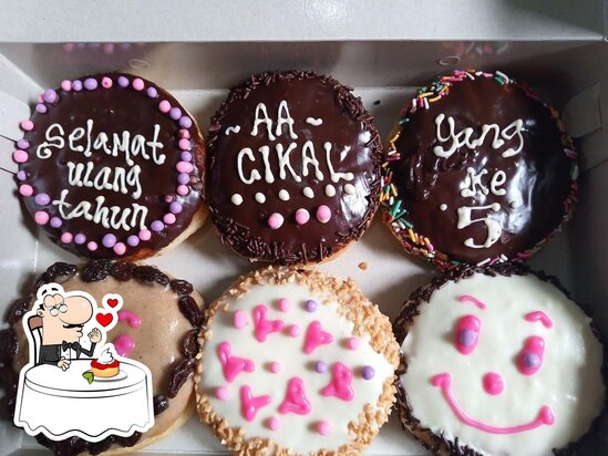 Menu at EL DONUTS, Ciherang